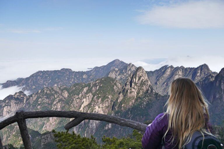 The Ultimate Guide to Hiking Huangshan - Hannah's Happy Adventures