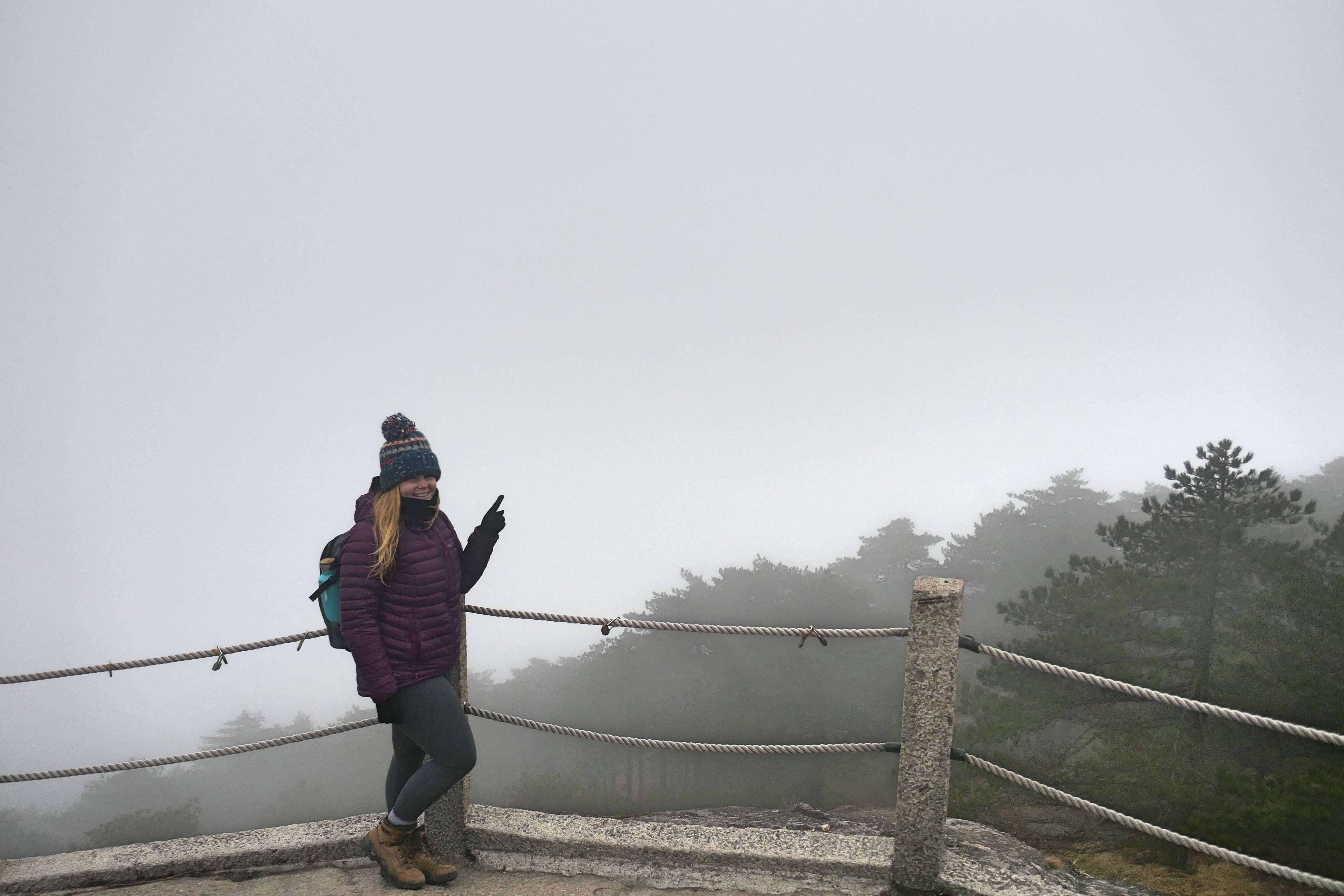 The Ultimate Guide to Hiking Huangshan - Hannah's Happy Adventures
